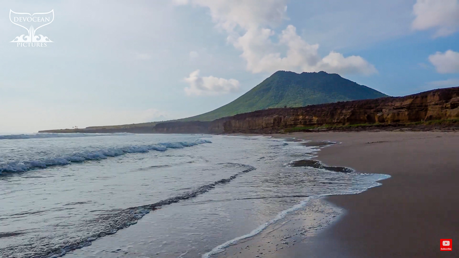 Take a Minute in Statia 001: The Quill from Zeelandia Beach - Devocean ...